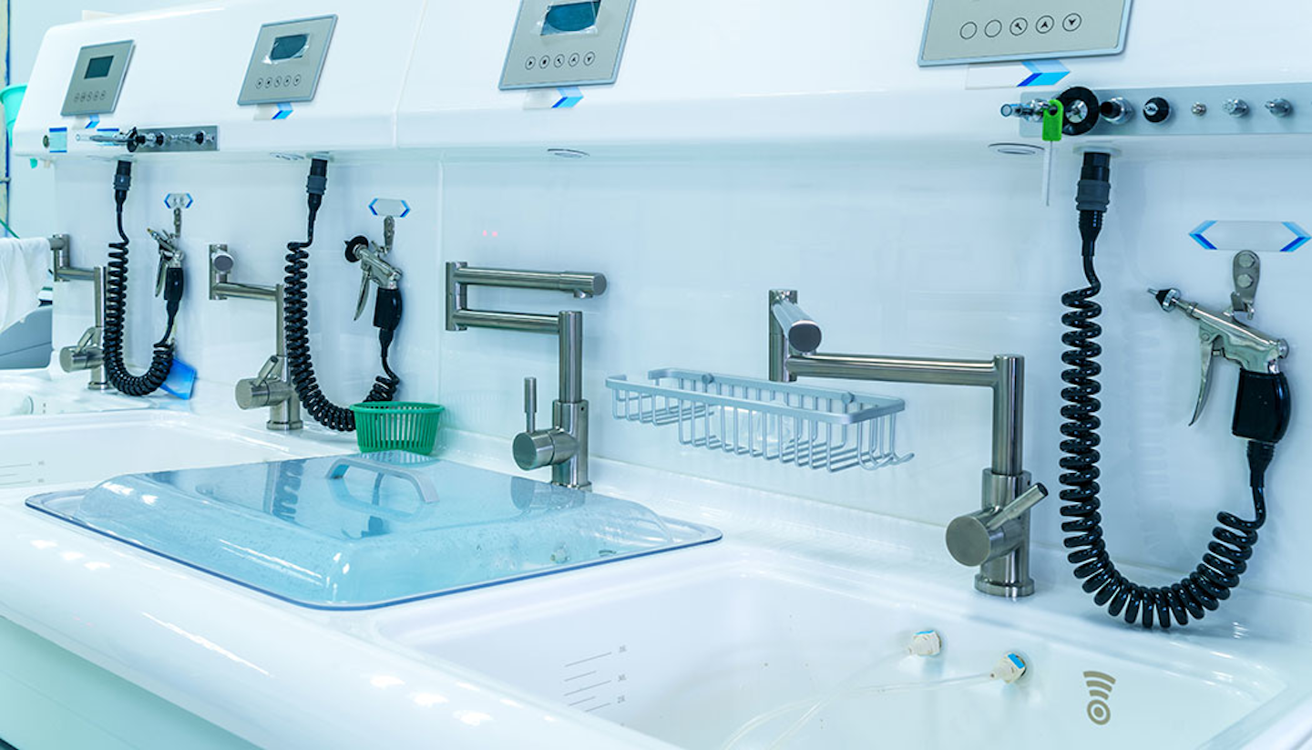 Ergonomics in endoscopy reprocessing requires rigid flexibility ...