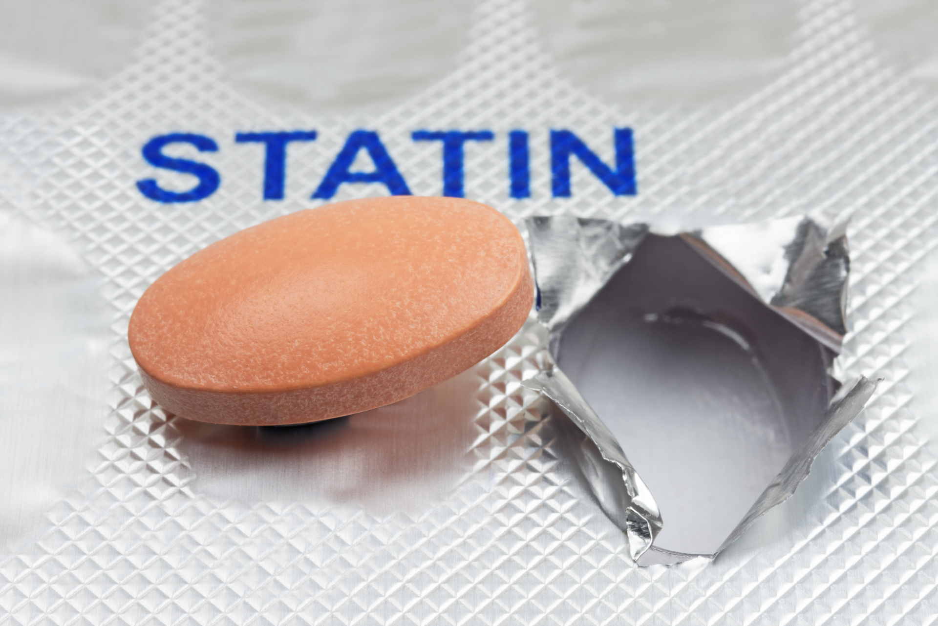 Daily statin medication reduces risk of major cardiovascular events by ...